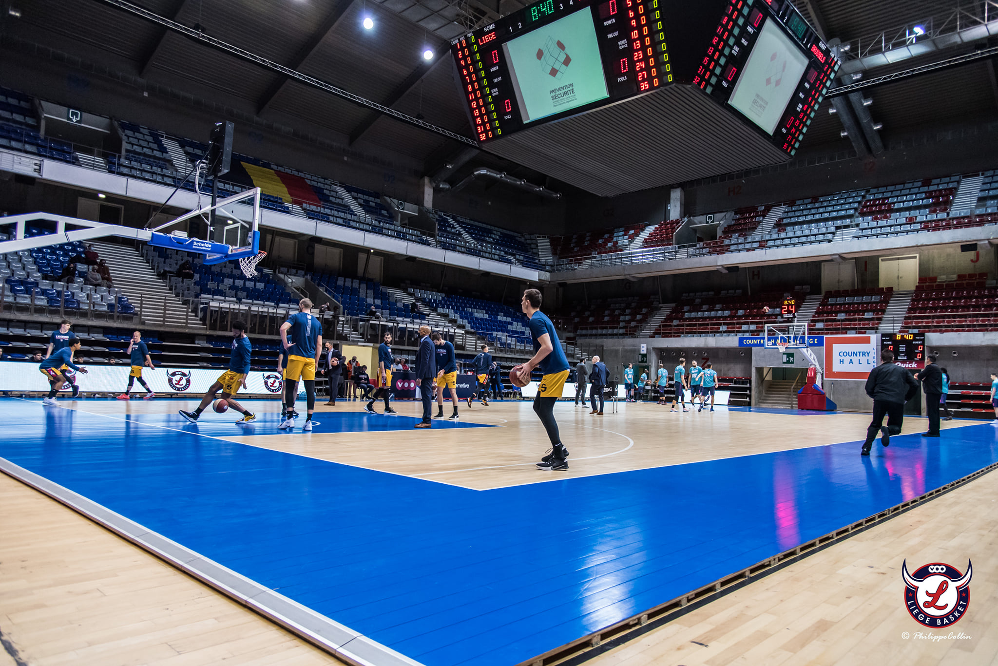 Les Liégeois réintègrent le Country Hall — Liège&Basketball